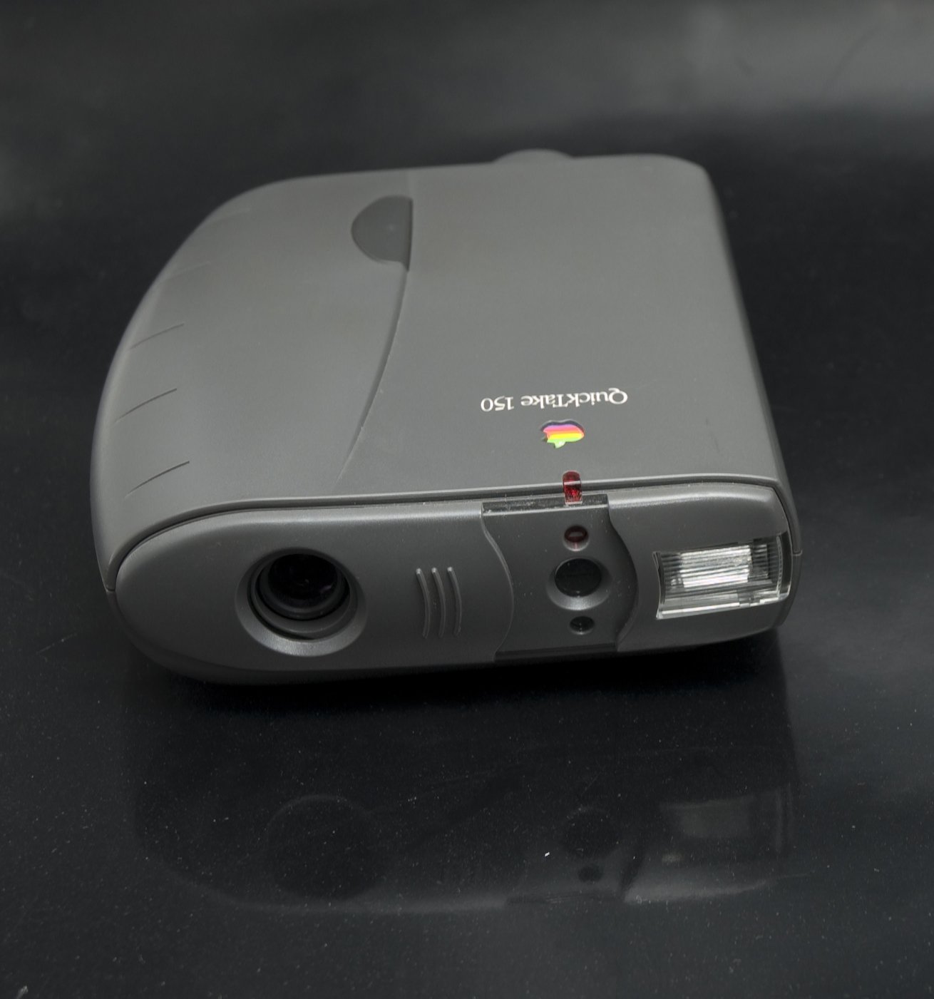 你知道嗎？ Apple 曾經推出數位相機 QuickTake 畫素只有 30 萬 - 流動日報